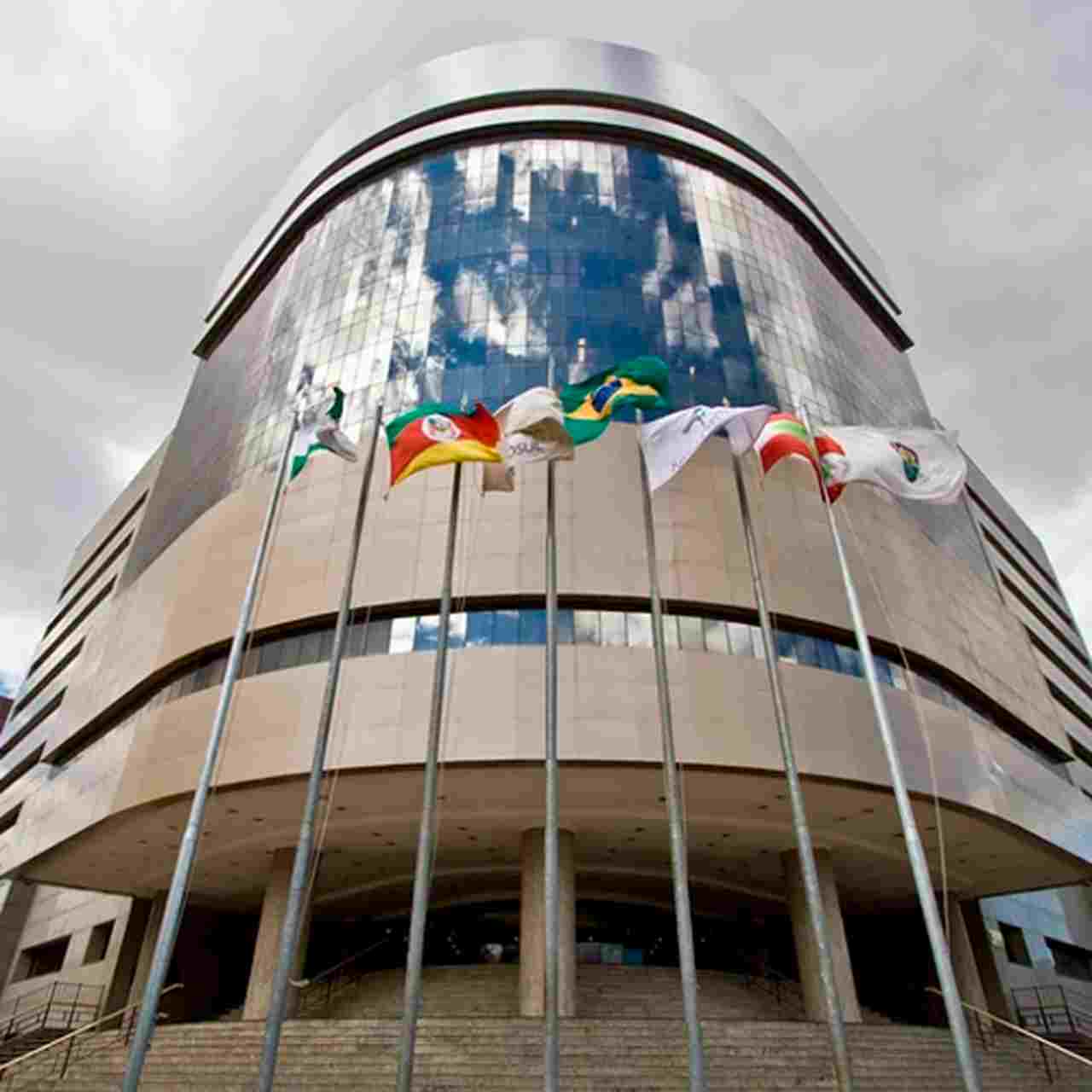 Concurso TRF 4ª Região 2019, tem banca definida, confira!